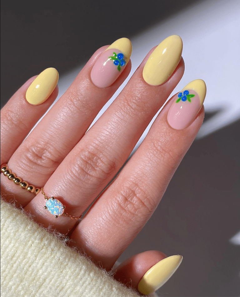 15 Trendy Summer Nail Ideas for 2025: Bright, Bold & Beach-Ready ...